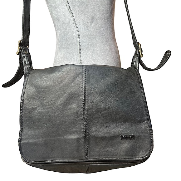 Vintage | Bags | Vintage Totto Leather Messenger Bag | Poshmark